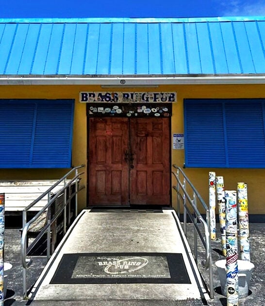 small town bar florida ftr