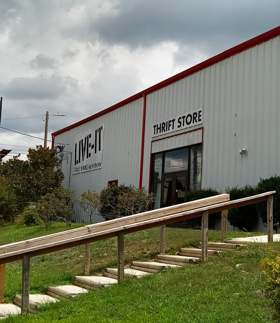 tennessee thrift store bargains ftr