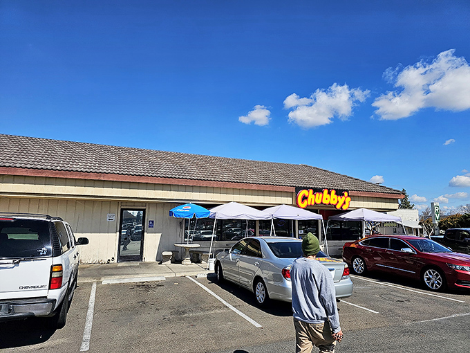 From the parking lot perspective, Chubby's modest exterior hides its true superpower – the ability to transform ordinary ingredients into extraordinary diner magic.