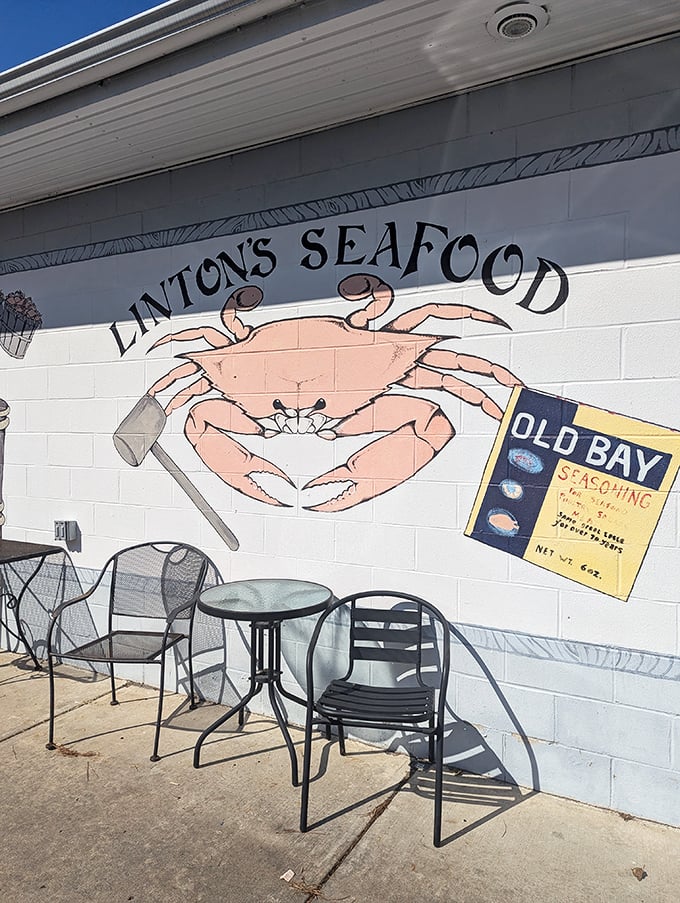 The iconic crab mural at Linton's Seafood tells you everything you need to know – this place means serious crustacean business.