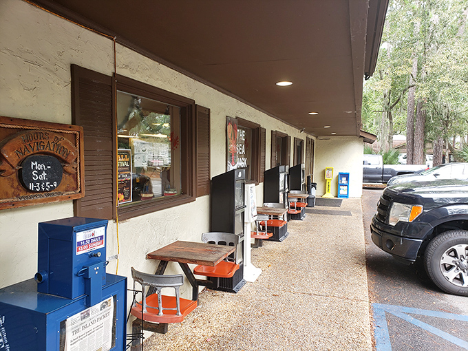 No fancy valet parking here—just a humble exterior that whispers, "We're busy making incredible seafood, not impressing architects." The best places never dress up.