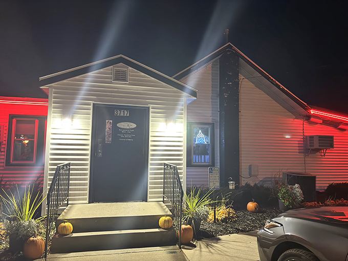 Neon lights and modest siding – Toby's exterior is Wisconsin's version of a culinary speakeasy. The real magic happens inside those unassuming walls.