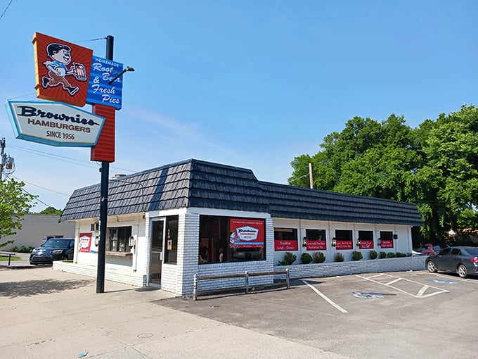 The iconic Brownie's sign has been beckoning burger lovers to this Tulsa landmark for generations. Some architectural styles go out of fashion—this never will.