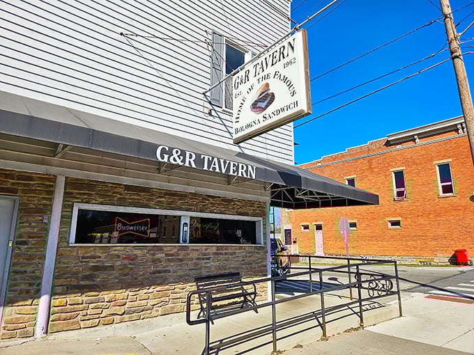 The unassuming exterior of G&R Tavern in Waldo, Ohio, where culinary legends are born and bologna gets the respect it deserves.