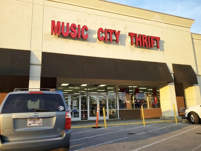 Five thousand items daily? That banner's not bragging, it's issuing a friendly warning to your wallet.