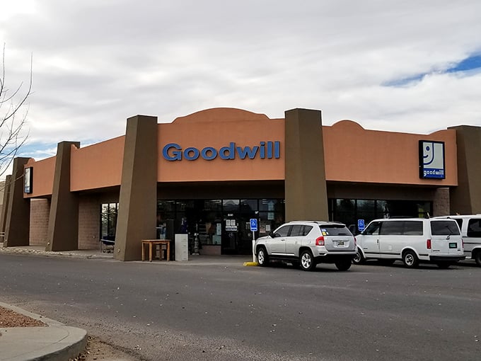 That peachy-pink exterior against New Mexico's blue sky makes this thrift palace look surprisingly inviting and impossibly spacious.