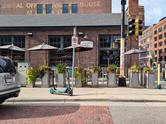 Smack Shack’s brick-and-umbrella-lined corner in Minneapolis proves you don’t need an ocean view to savor coastal seafood favorites.
