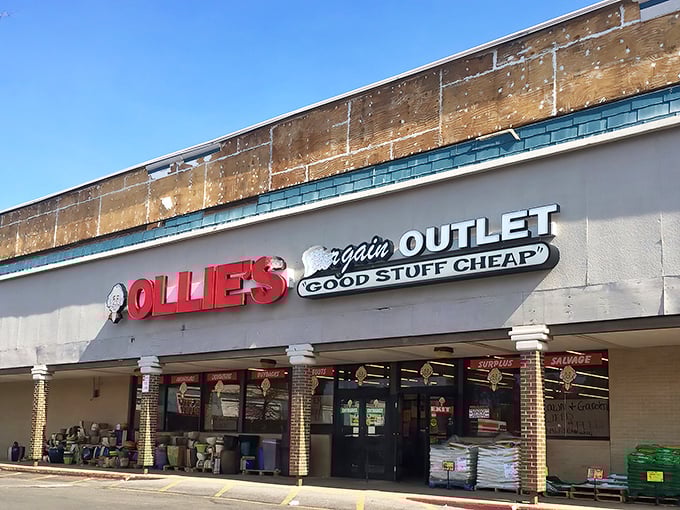 Another location, same unmistakable promise. The "Good Stuff Cheap" motto isn't just marketing—it's practically carved into the building's DNA.