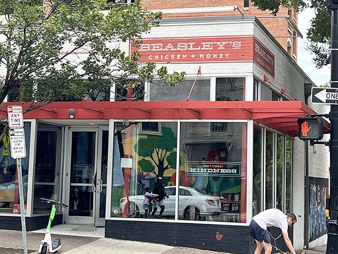 Corner location, vintage signage, and that signature red trim—Beasley's doesn't need flashy gimmicks when the chicken speaks for itself.