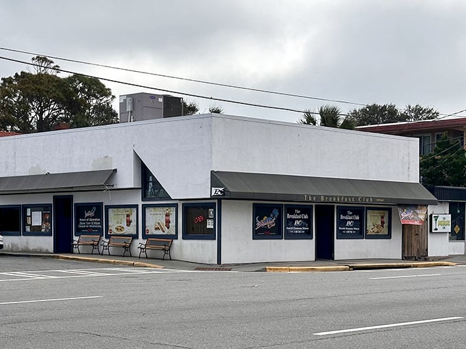 The unassuming white exterior of The Breakfast Club stands like a humble breakfast superhero in disguise, promising morning magic without the fancy frills. 