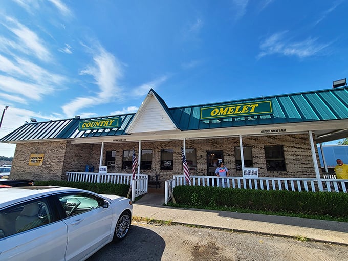 That distinctive teal roof serves as a beacon for hungry travelers – like a lighthouse guiding breakfast-seekers safely to shore.