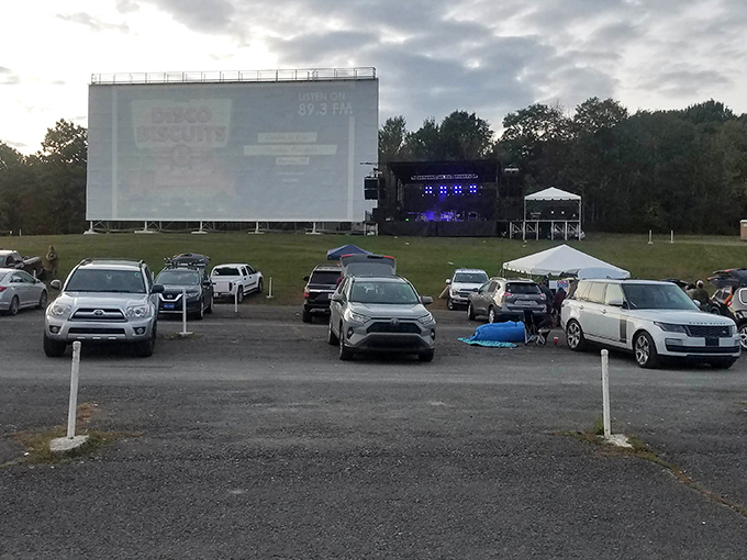 As dusk approaches, cars begin to gather at this Scranton landmark. The massive screen waits patiently for darkness to work its cinematic magic.