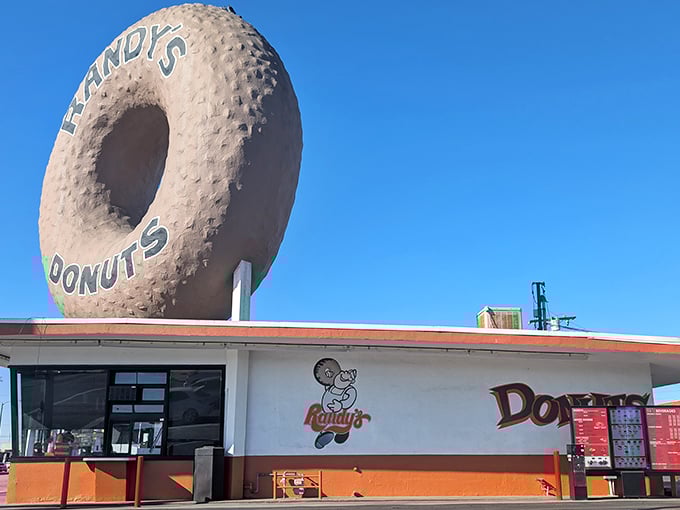 That iconic giant donut on the roof isn't just for show—it's a beacon of deliciousness that's appeared in countless films and TV shows. Hollywood's favorite pastry landmark!
