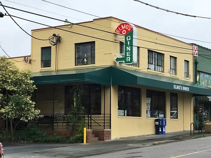 That vintage neon sign isn't just retro-cool—it's a North Carolina landmark guiding hungry travelers to breakfast paradise since before Instagram made food photos a thing.