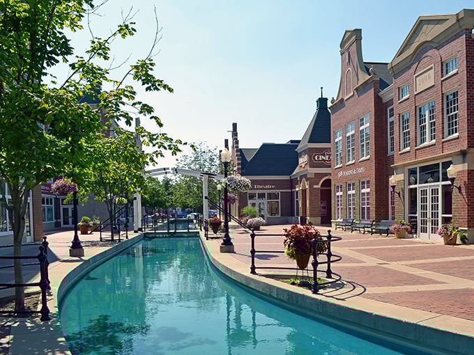 Molengracht Plaza's canal brings Amsterdam vibes to the heartland, complete with brick buildings and flower-adorned walkways.