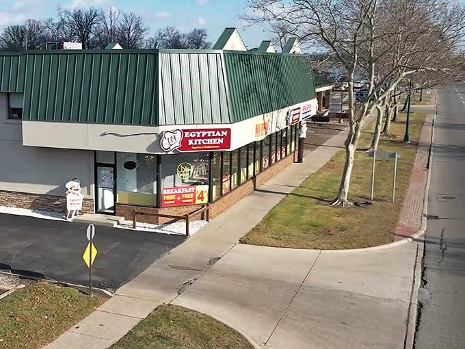 Behind this unassuming facade lies culinary magic that could make the pyramids jealous of Garden City.