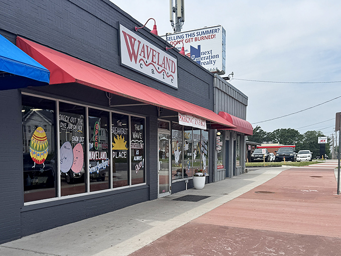 A slice of Des Moines breakfast heaven, Waveland's exterior promises "EGGS-ELLENT" meals within. The sidewalk tables offer a perfect perch for people-watching between bites.