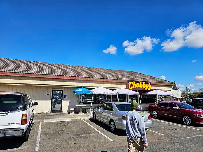 From the parking lot perspective, Chubby's modest exterior hides its true superpower – the ability to transform ordinary ingredients into extraordinary diner magic.