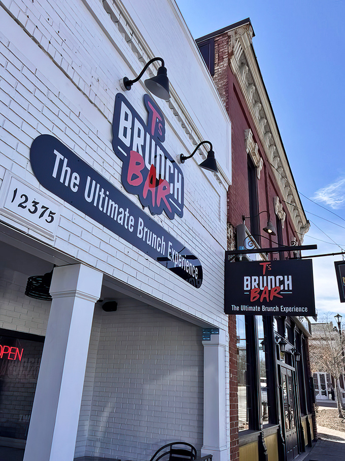 T’s Brunch Bar adds energy to downtown Douglasville, inviting guests to enjoy “The Ultimate Brunch Experience” promised on its bold signage.