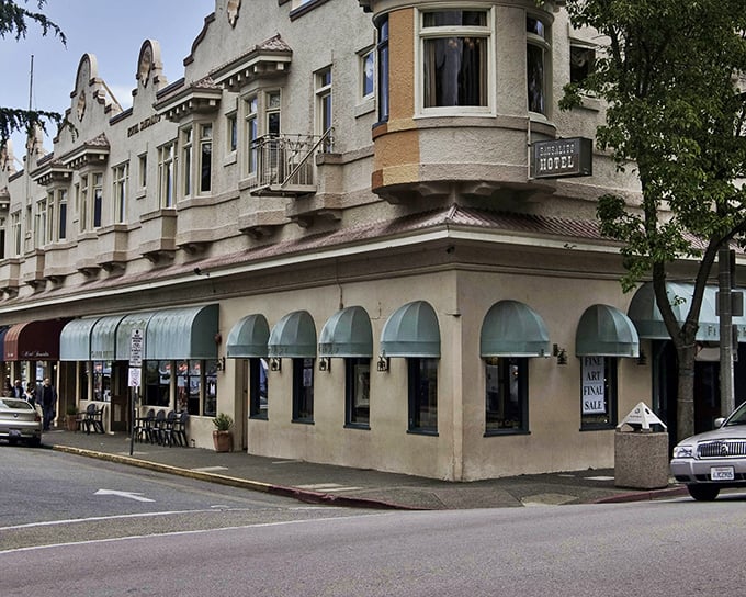 Sausalito's historic architecture whispers tales of bygone eras, with the elegant Hotel Sausalito standing as a cornerstone of downtown charm since the early 1900s.