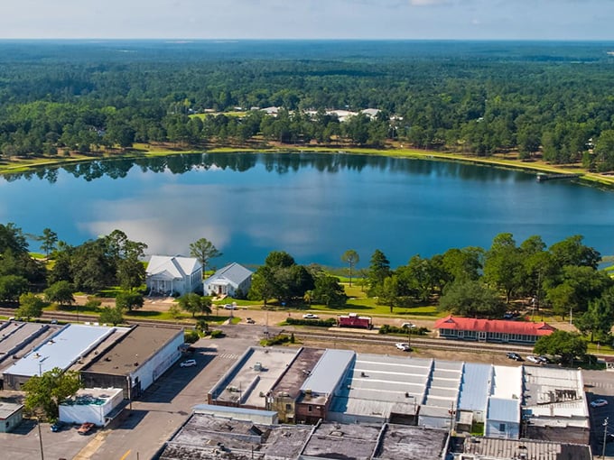 Lake DeFuniak's perfect circle isn't just geometrically impressive—it's nature showing off that it understood math before humans invented protractors.