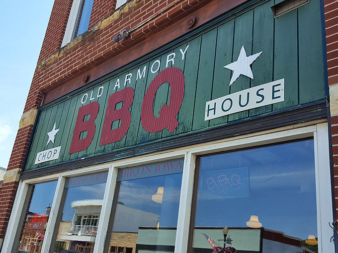 That iconic green and red sign isn't just decoration—it's a beacon of hope for the hungry souls of Decorah. Those white stars? They're awards your taste buds are about to understand.