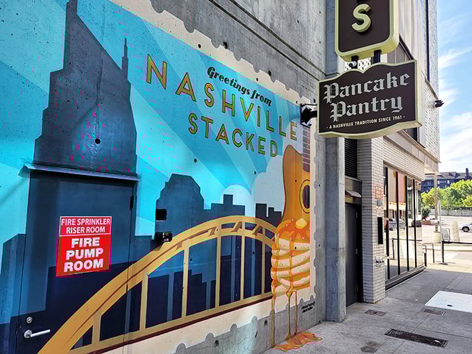 "Greetings from Nashville Stacked" – this colorful mural welcomes hungry visitors with a taste of Music City's artistic spirit.