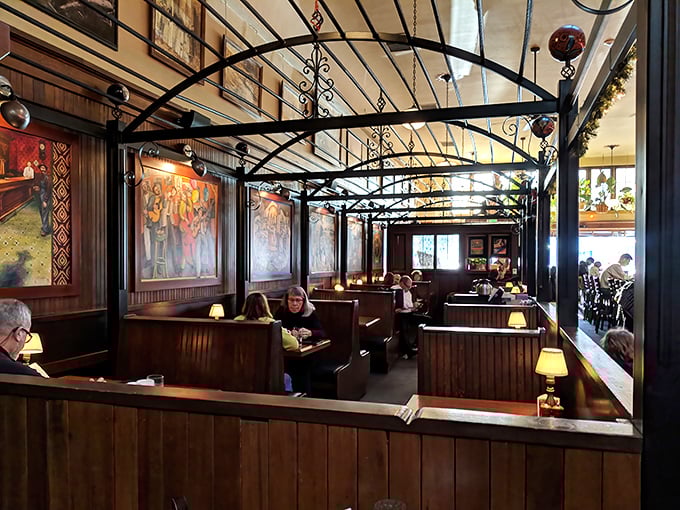 These booths have witnessed first dates, family celebrations, and solo diners lost in thought—each adding to the Spar's rich tapestry of stories.