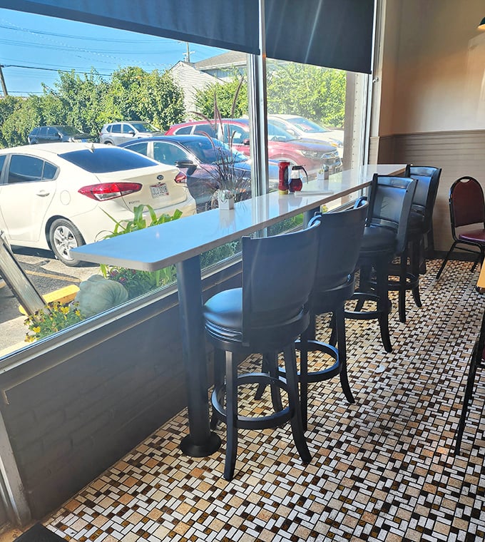 Window counter seating—the perfect perch for solo diners or those who enjoy a side of people-watching with their home fries.