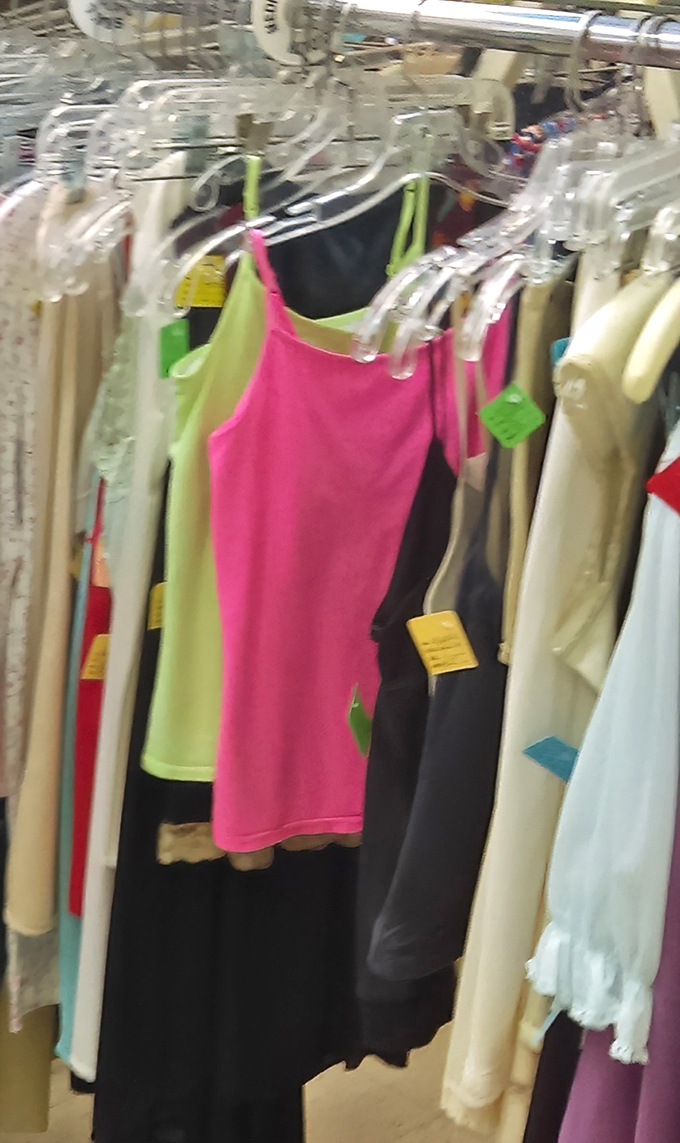 Vibrant tank tops in summer-ready colors line the racks. Fast fashion prices without the fast fashion guilt!