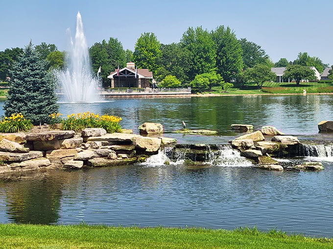 Water features that wow! The community lake with its dancing fountain creates a tranquil backdrop for morning walks or evening reflection—nature's television, but with better programming.