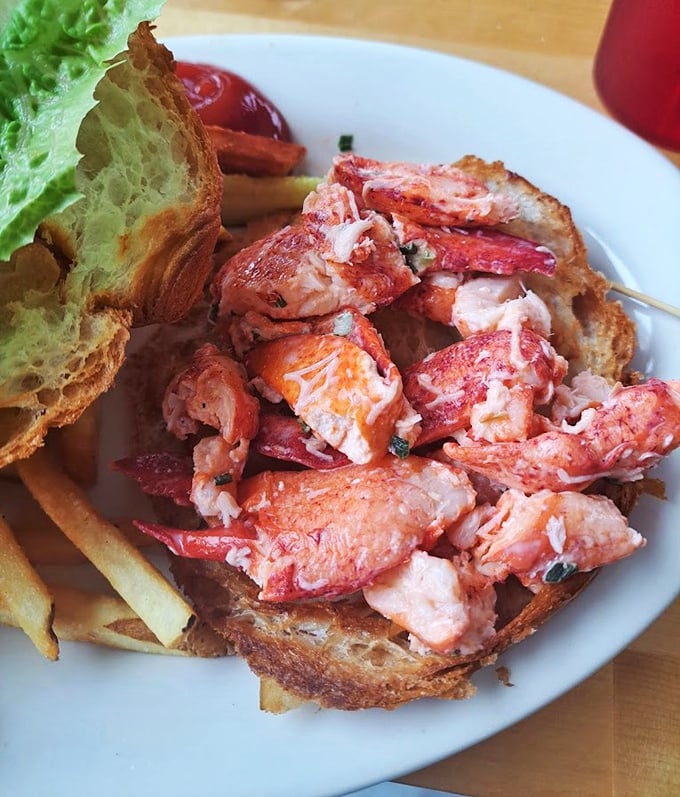 The lobster roll that launched a thousand road trips—sweet meat piled high in a way that makes New Englanders proud.