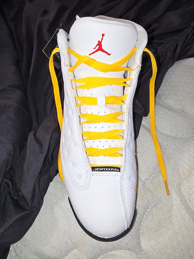Sneaker collectors, try not to hyperventilate. This Air Jordan 13 Retro Del Sol is the unicorn find that makes thrift shopping addictive.