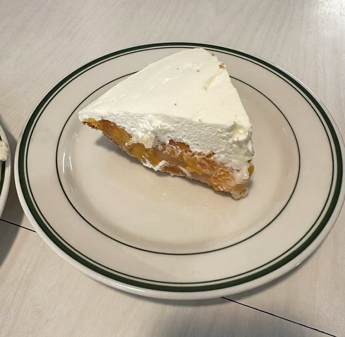 Cream pie that doesn't need social media validation – it was collecting fans long before "food influencers" existed, with a silky texture that defies description.