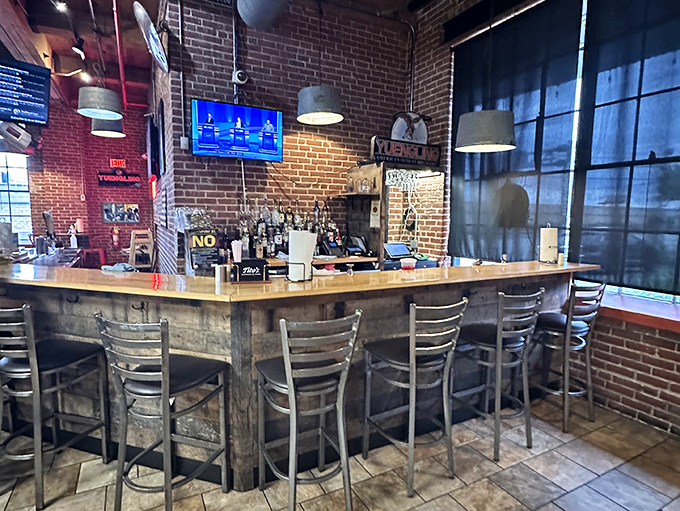 The bar area stands ready to quench your thirst after battling through a plate of spicy barbecue goodness.