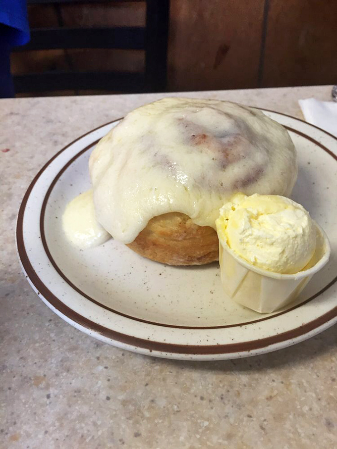 The cinnamon roll doesn't just come with butter—it arrives with a scoop of it, because Mom's Kitchen understands that moderation is sometimes overrated.