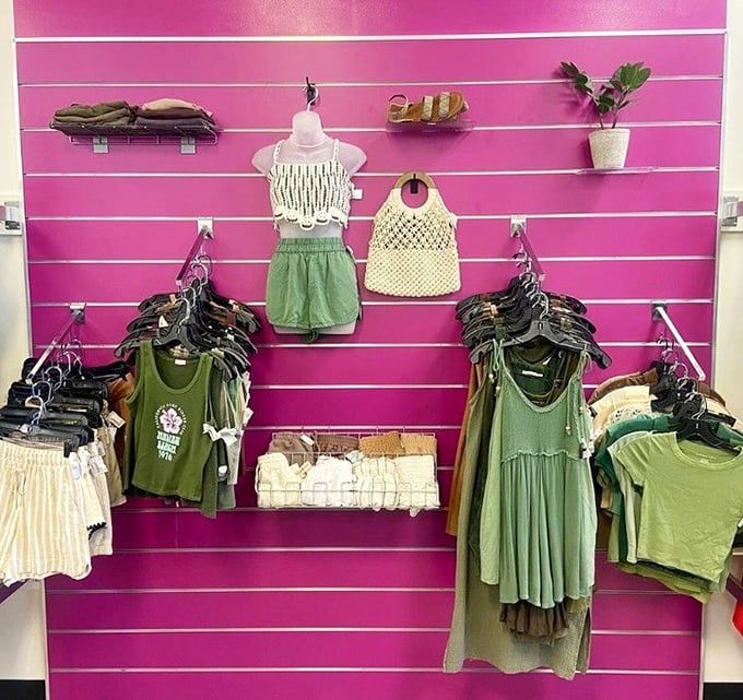 Green meets cream in this seasonal display—proof that secondhand shopping doesn't mean second-rate style.