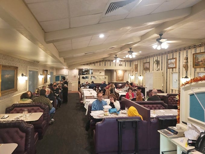 Where Columbus residents have been celebrating life's big moments and Tuesday night dinners for generations—same booths, same magic.