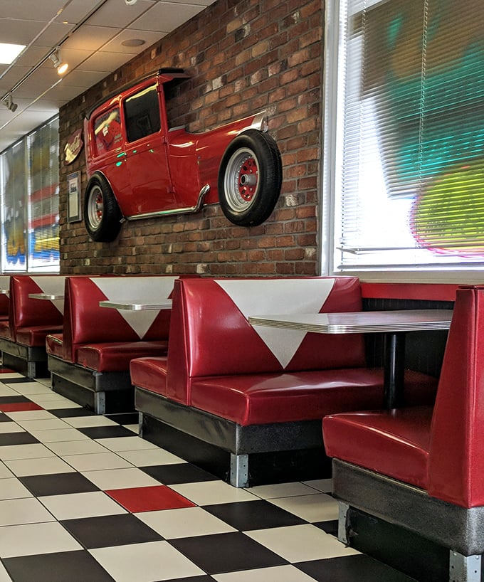 Red booths against brick walls—where Route 66 nostalgia meets Utah charm. Somewhere, your grandparents are nodding in approval.