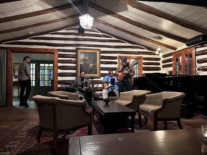 Live music fills the rustic space with melody, turning dinner into an experience that feeds both stomach and soul. Sinatra would approve.