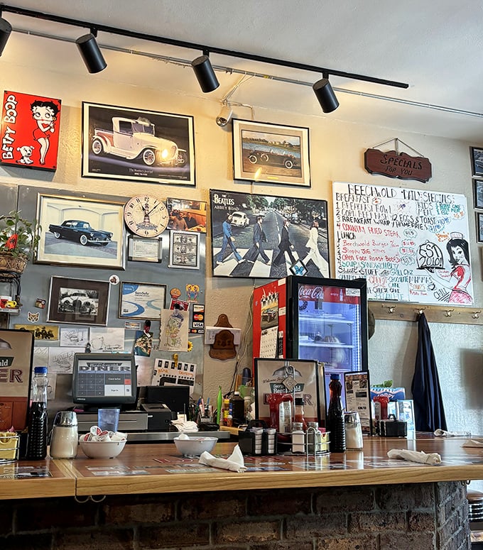 Wall art that's part nostalgia museum, part local history lesson. Spot The Beatles crossing Abbey Road while you wait for your eggs to arrive.