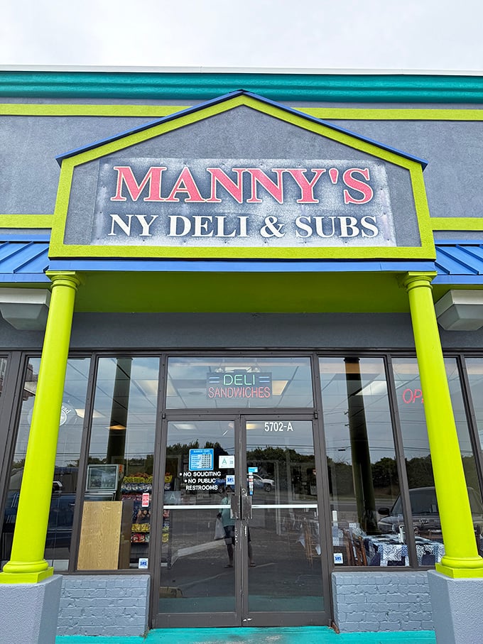 Manny's bold colors and distinctive columns announce "These aren't your average subs!"