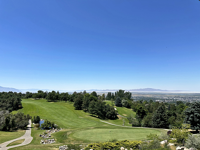 Bountiful's elevated position offers sweeping valley views and golf course greenery, luxuries that come standard with reasonably-priced homes.