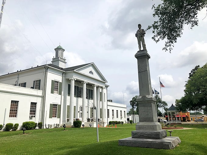 Tallulah's classic courthouse and monument reflect a town with deep roots – and housing costs that won't uproot your retirement savings.