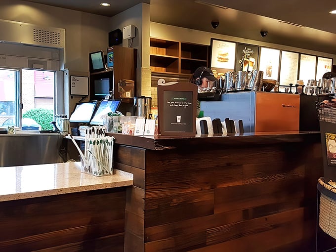 The order counter – where barbecue dreams begin their journey from smoker to your soon-to-be-very-happy stomach.