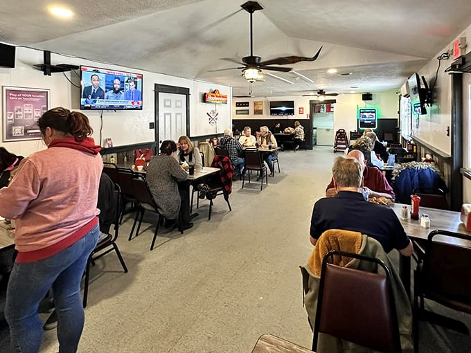 No fancy dining room needed when the food does the talking—locals gather in this unpretentious space to enjoy honest cooking and hometown conversation.