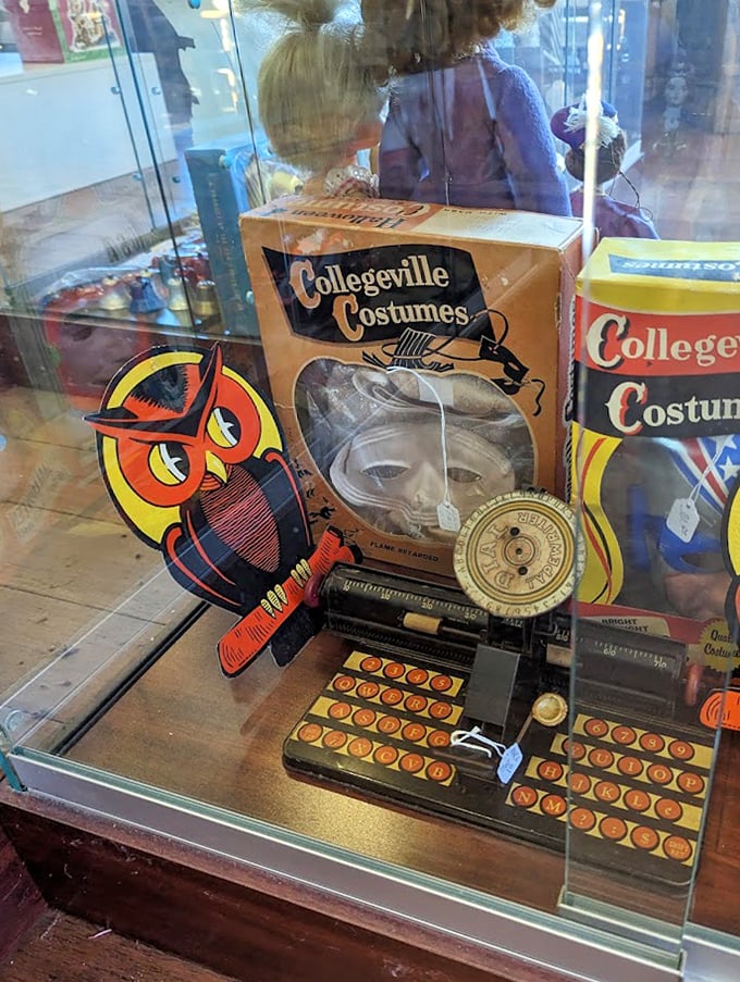 Halloween collectibles from when costumes came in boxes and the owl was the official bird of spooky season.