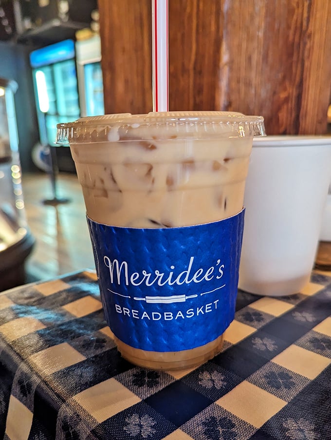 Iced coffee that doesn't just refresh—it restores faith in humanity. The signature blue sleeve is Franklin's version of Tiffany's little blue box.