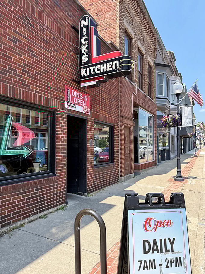 Nick's Kitchen isn't just serving food – it's preserving Indiana culinary heritage one tenderloin sandwich at a time, no passport required.