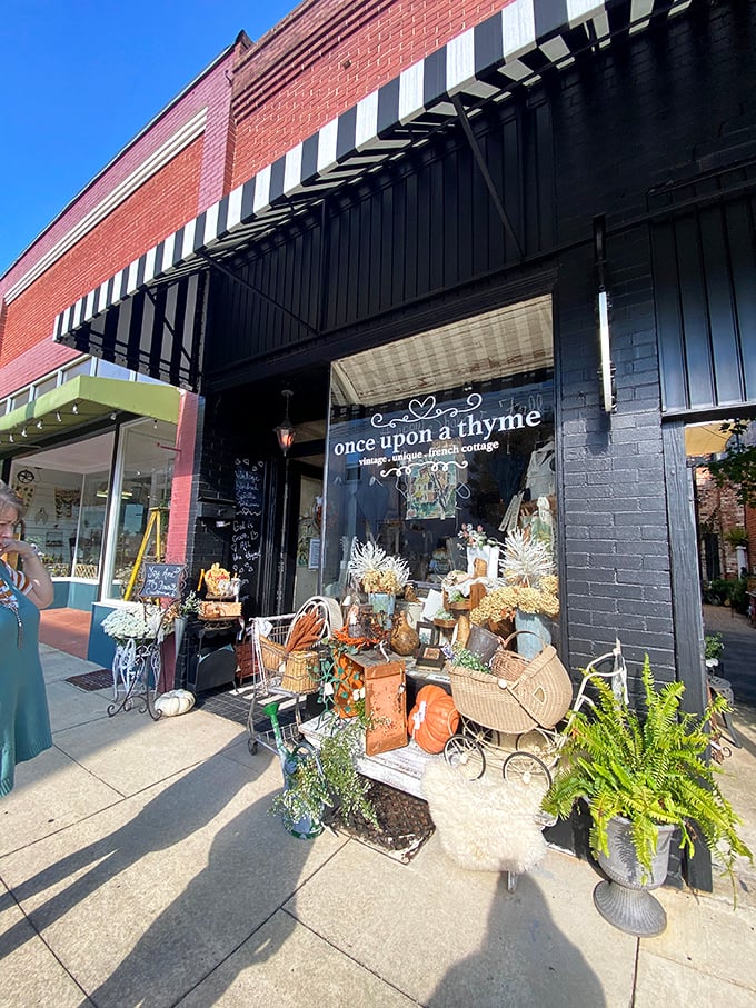 Once Upon a Thyme knows that clever wordplay and charming window displays are the secret ingredients to small-town retail.
